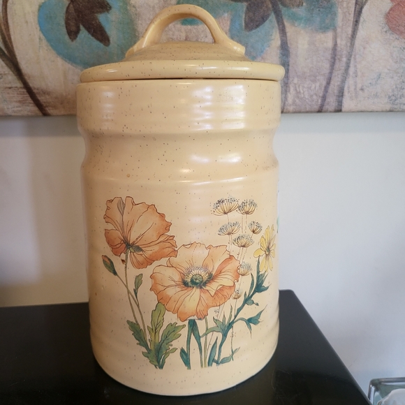 Vintage Treasure Craft | Kitchen | Vtg Treasure Craft 9 Floral Speckled ...